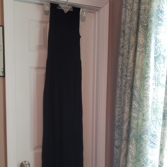 M. Rena | Dresses | M Rena Everyday Comfort Maxi Dress Black Os | Poshmark